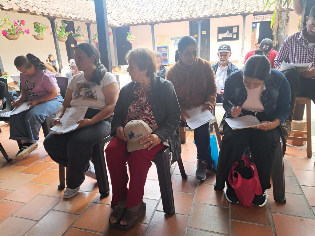 Fortaleciendo el bienestar financiero de las comunidades rurales en ...